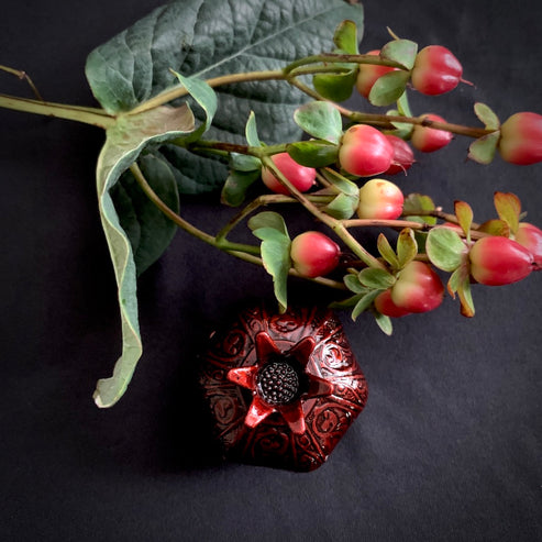 Hiding Place - Pomegranate Box – Birdmoss